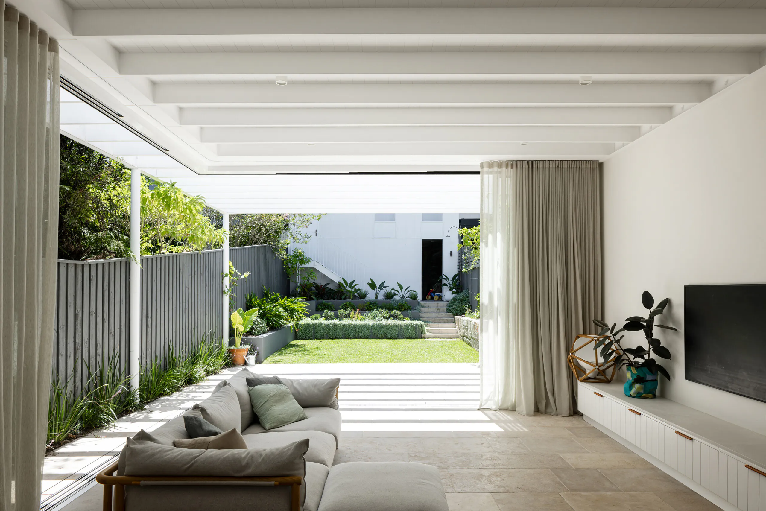 Summersault House, Bronte by James Garvan Architecture